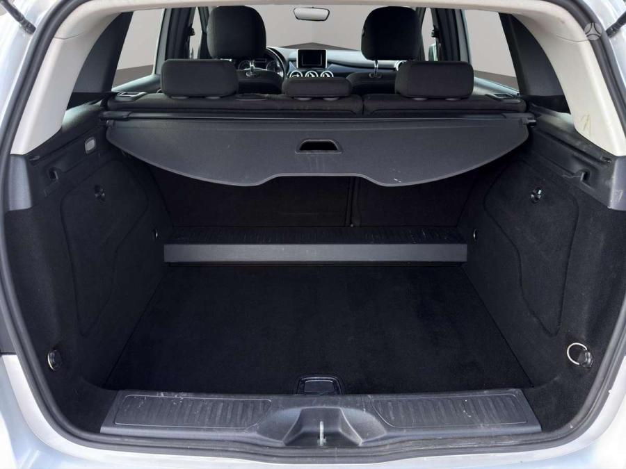 Pelēks Mercedes-Benz B 180 2013 Kauņa, ar dzinēja tilpumu 1.80 L un nobraukumu 241 tūkst. km par 6999 €, foto 11 vietnē AUTOMOTO.COM.LV