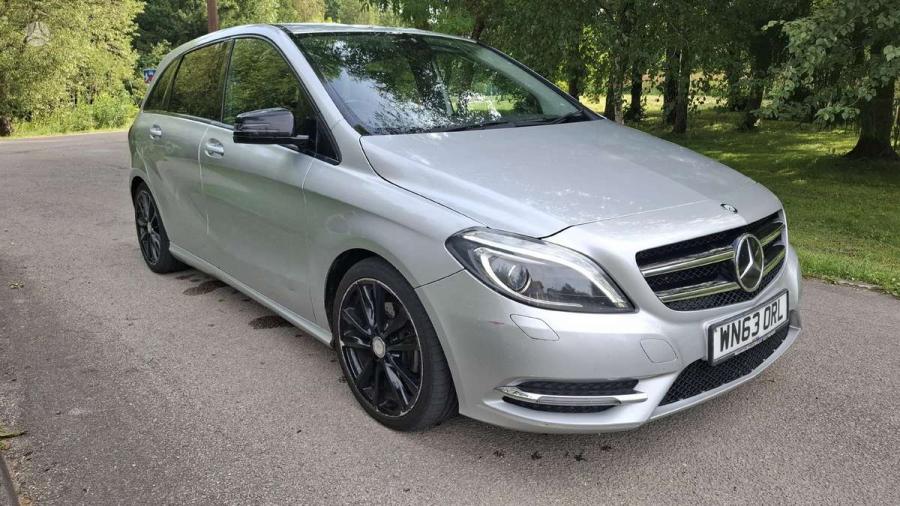 Pelēks Mercedes-Benz B 180 2014 Šauļi, ar dzinēja tilpumu 1.50 L un nobraukumu 200 tūkst. km par 2999 €, foto 1 vietnē AUTOMOTO.COM.LV