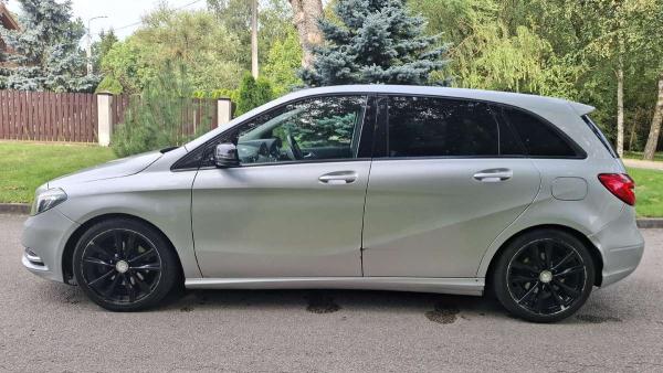 Pelēks Mercedes-Benz B 180 2014 Šauļi, ar dzinēja tilpumu 1.50 L un nobraukumu 200 tūkst. km par 2999 €, foto 8 vietnē AUTOMOTO.COM.LV