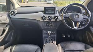 Pelēks Mercedes-Benz B 180 2014 Šauļi, ar dzinēja tilpumu 1.50 L un nobraukumu 200 tūkst. km par 2999 €, foto 11 vietnē AUTOMOTO.COM.LV