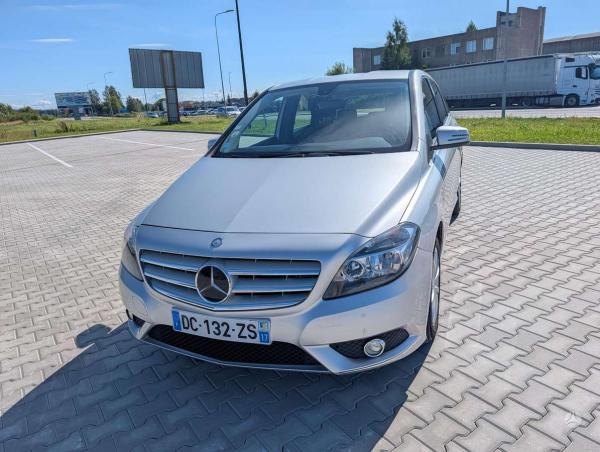 Pelēks Mercedes-Benz B 180 2014 Tauragė, ar dzinēja tilpumu 1.50 L un nobraukumu 242 tūkst. km par 4950 €, foto 3 vietnē AUTOMOTO.COM.LV