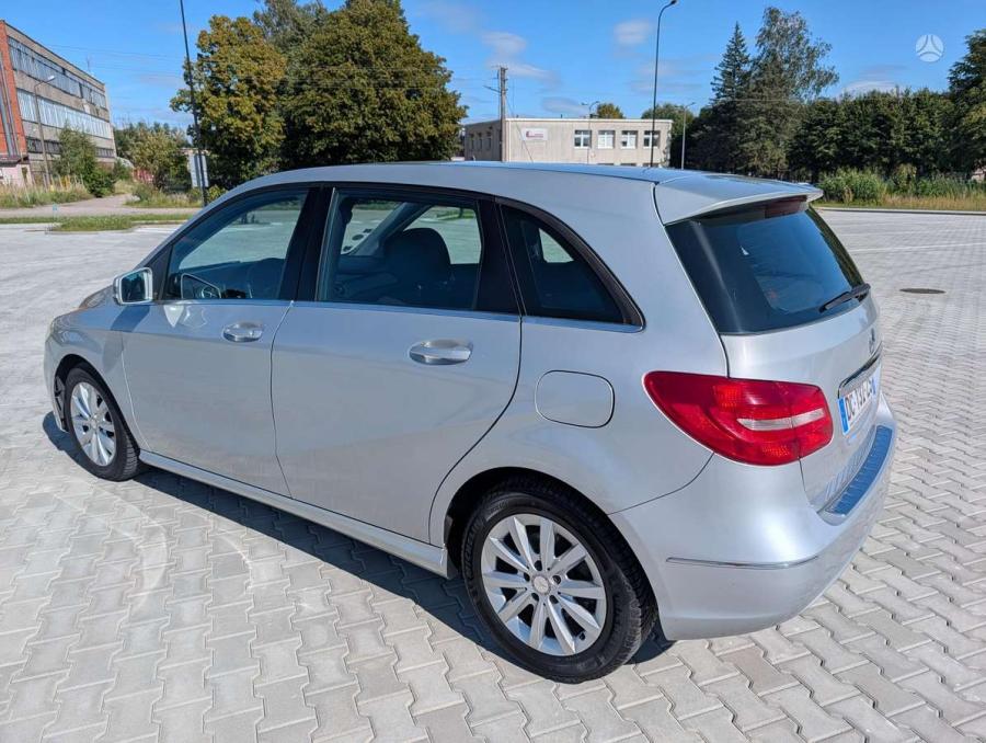 Grey Mercedes-Benz B 180 2014 in Taurage, with an engine capacity of 1.50 L and mileage of 242 thousand km for 4950 €, photo 9 on AUTOMOTO.COM.LV
