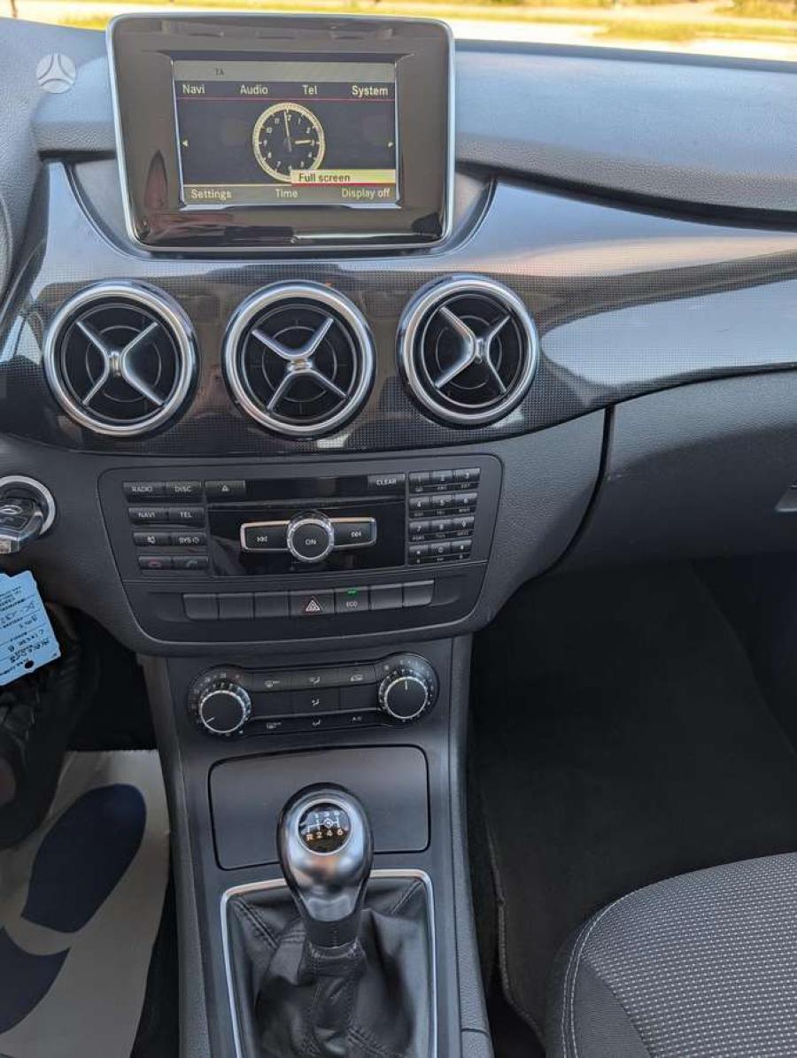 Grey Mercedes-Benz B 180 2014 in Taurage, with an engine capacity of 1.50 L and mileage of 242 thousand km for 4950 €, photo 13 on AUTOMOTO.COM.LV