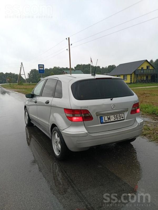 Grey Mercedes-Benz B 180 2007 in Rezekne, with an engine capacity of 2.00 L and mileage of 369 thousand km for 2300 €, photo 5 on AUTOMOTO.COM.LV