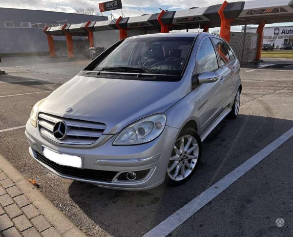 Pelēks Mercedes-Benz B 180 2008 Marijampole, ar dzinēja tilpumu 0.00 L un nobraukumu 26 tūkst. km par 3000 €, foto 3 vietnē AUTOMOTO.COM.LV