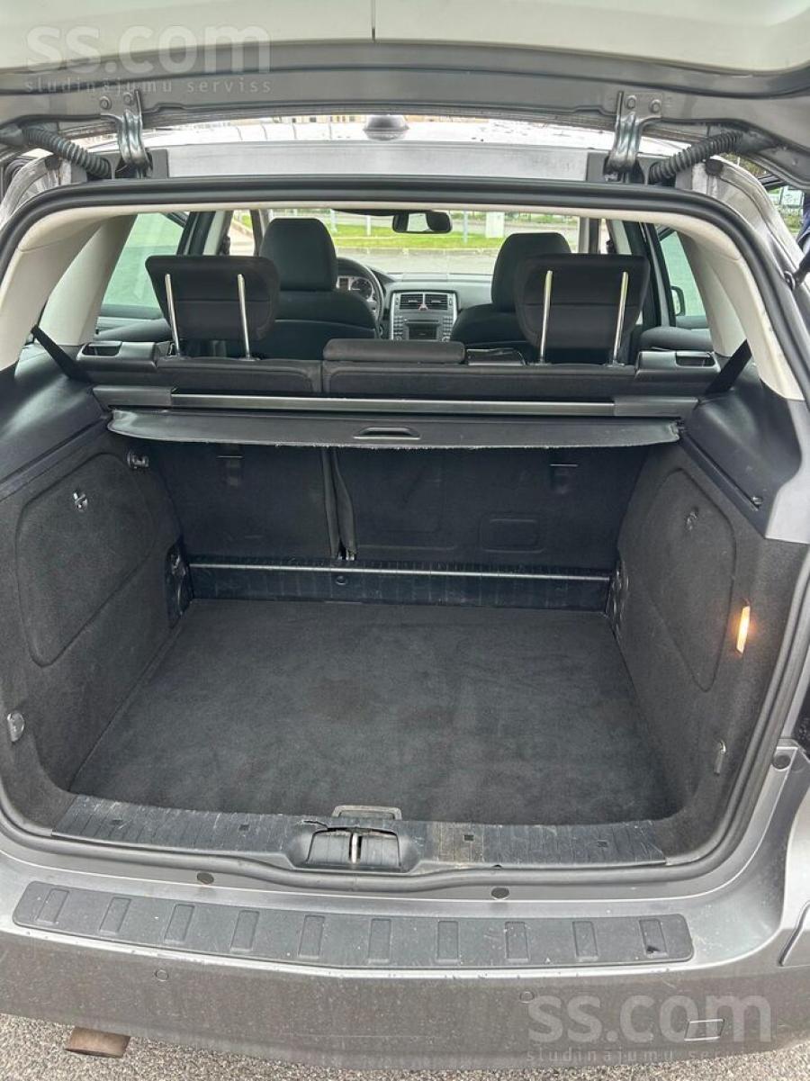 Grey Mercedes-Benz B 180 2010 in Riga, with an engine capacity of 2.00 L and mileage of 283 thousand km for 2800 €, photo 9 on AUTOMOTO.COM.LV