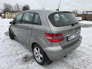 Pelēks Mercedes-Benz B 180 2005 Šauļi, ar dzinēja tilpumu 2.00 L un nobraukumu 331 tūkst. km par 2400 €, foto 4 vietnē AUTOMOTO.COM.LV
