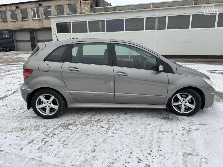 Pelēks Mercedes-Benz B 180 2005 Šauļi, ar dzinēja tilpumu 2.00 L un nobraukumu 331 tūkst. km par 2400 €, foto 7 vietnē AUTOMOTO.COM.LV