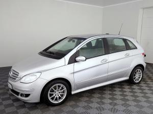 Pelēks Mercedes-Benz B 180 2005 Tallina, ar dzinēja tilpumu 2.00 L un nobraukumu 279 tūkst. km par 1299 €, foto 10 vietnē AUTOMOTO.COM.LV