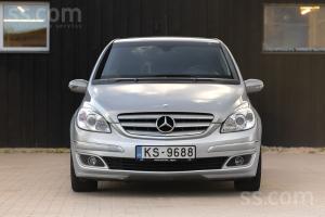 Pelēks Mercedes-Benz B 180 2005 Jelgava, ar dzinēja tilpumu 2.00 L un nobraukumu 205 tūkst. km par 2100 €, foto  vietnē AUTOMOTO.COM.LV