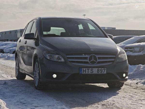 Pelēks Mercedes-Benz B 180 2012 Viļņa, ar dzinēja tilpumu 1.99 L un nobraukumu 276 tūkst. km par 6800 €, foto 3 vietnē AUTOMOTO.COM.LV
