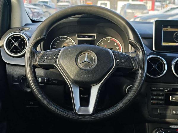 Pelēks Mercedes-Benz B 180 2012 Viļņa, ar dzinēja tilpumu 1.99 L un nobraukumu 276 tūkst. km par 6800 €, foto 9 vietnē AUTOMOTO.COM.LV