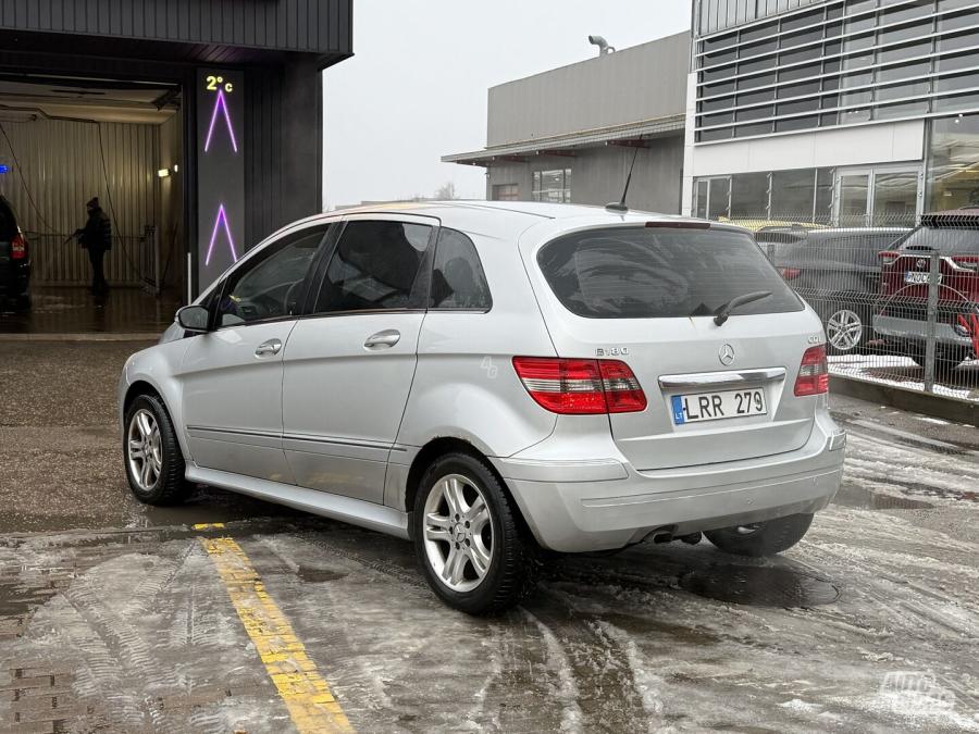Mercedes-Benz B 180 2005 Šauļi, ar dzinēja tilpumu 2.00 L un nobraukumu 325 tūkst. km par 1650 €, foto 6 vietnē AUTOMOTO.COM.LV