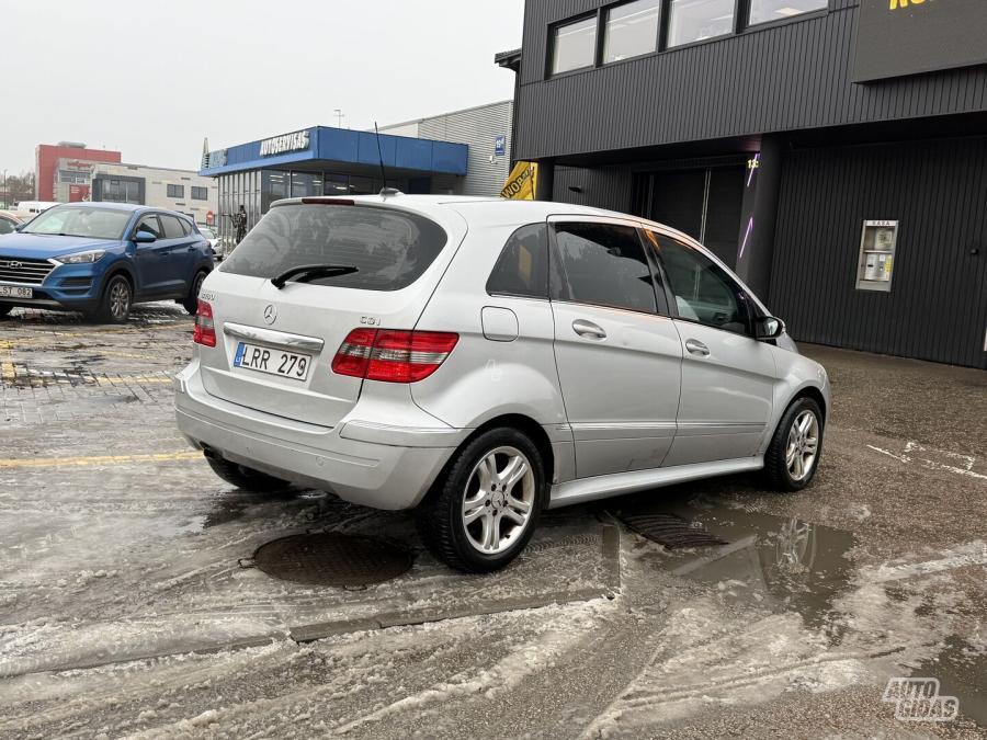 Mercedes-Benz B 180 2005 Šauļi, ar dzinēja tilpumu 2.00 L un nobraukumu 325 tūkst. km par 1650 €, foto 5 vietnē AUTOMOTO.COM.LV
