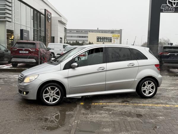 Mercedes-Benz B 180 2005 in Siauliai, with an engine capacity of 2.00 L and mileage of 325 thousand km for 1550 €, photo 4 on AUTOMOTO.COM.LV