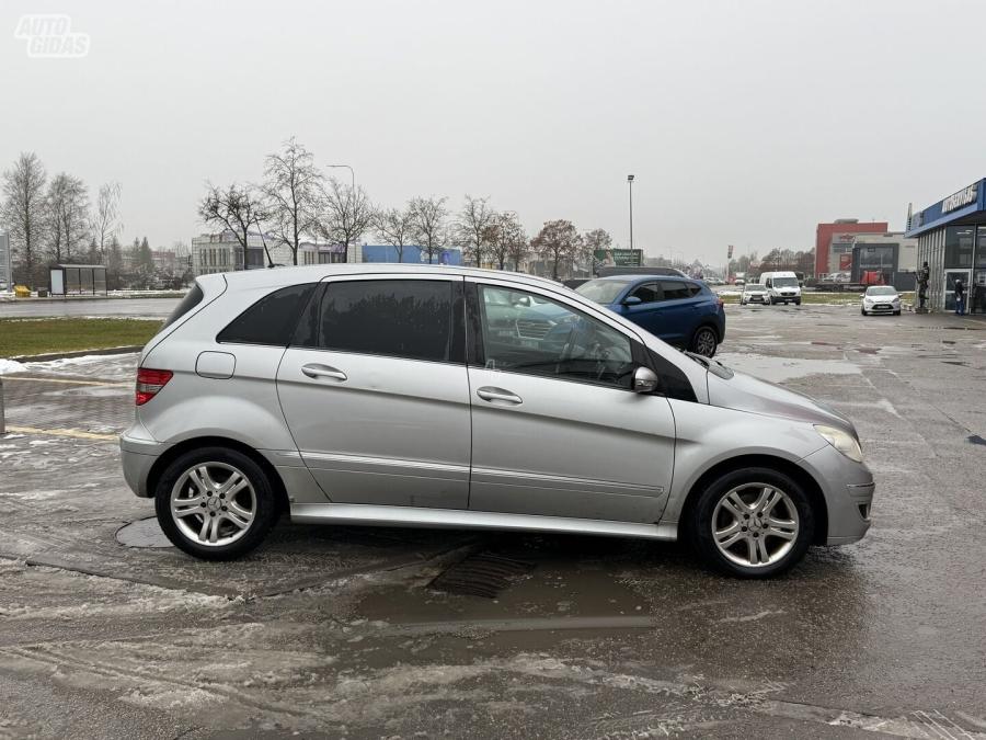 Mercedes-Benz B 180 2005 Šauļi, ar dzinēja tilpumu 2.00 L un nobraukumu 325 tūkst. km par 1550 €, foto 3 vietnē AUTOMOTO.COM.LV