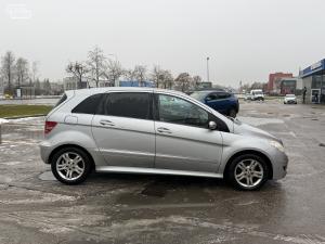 Mercedes-Benz B 180 2005 in Siauliai, with an engine capacity of 2.00 L and mileage of 325 thousand km for 1450 €, photo 3 on AUTOMOTO.COM.LV