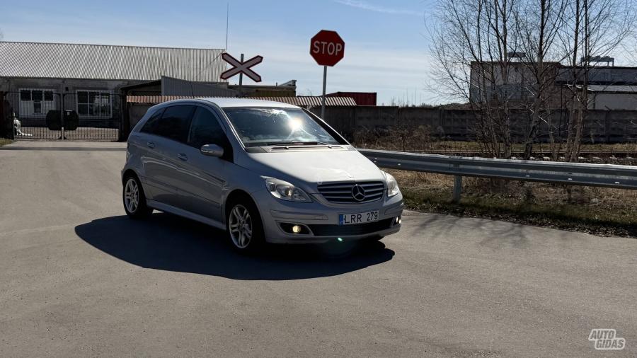 Mercedes-Benz B 180 2005 Šauļi, ar dzinēja tilpumu 2.00 L un nobraukumu 325 tūkst. km par 1850 €, foto 1 vietnē AUTOMOTO.COM.LV