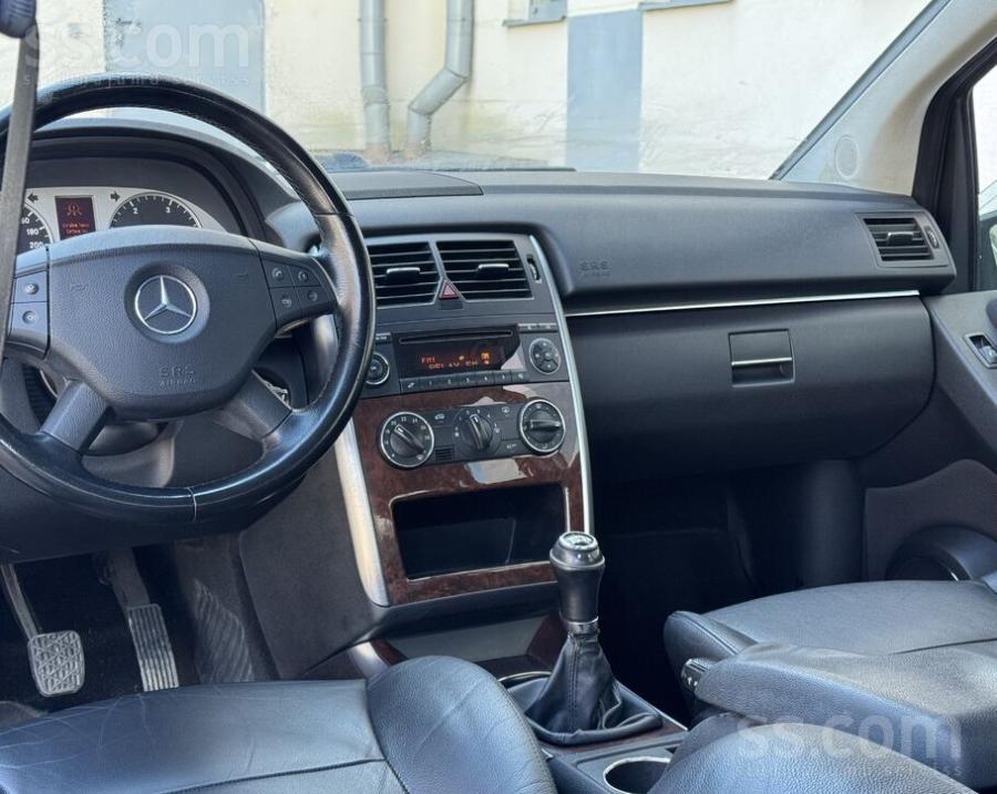 Mercedes-Benz B 180 2005 Jelgava, ar dzinēja tilpumu 2.00 L un nobraukumu 255 tūkst. km par 2400 €, foto 17 vietnē AUTOMOTO.COM.LV