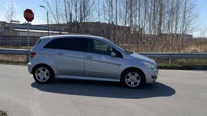 Mercedes-Benz B 180 2005 Šauļi, ar dzinēja tilpumu 2.00 L un nobraukumu 325 tūkst. km par 1450 €, foto 5 vietnē AUTOMOTO.COM.LV