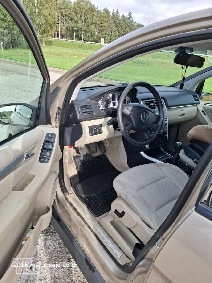Mercedes-Benz B 180 2005 Pakruojis, ar dzinēja tilpumu 2.00 L un nobraukumu 360 tūkst. km par 1500 €, foto 10 vietnē AUTOMOTO.COM.LV