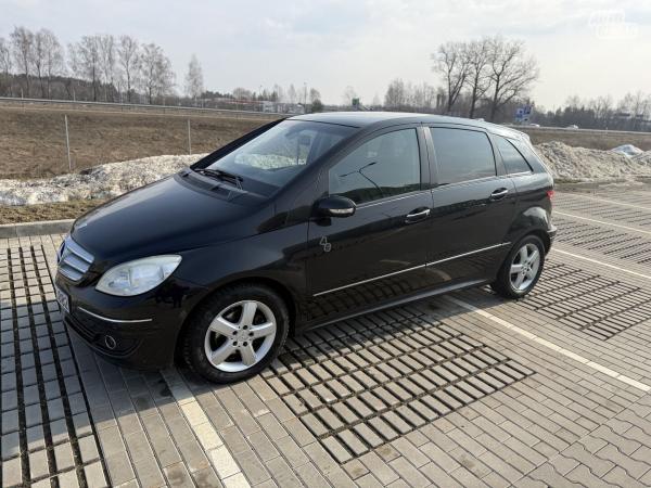 Mercedes-Benz B 180 2006 in Vilnius, with an engine capacity of 2.00 L and mileage of 350 thousand km for 2000 €, photo 2 on AUTOMOTO.COM.LV
