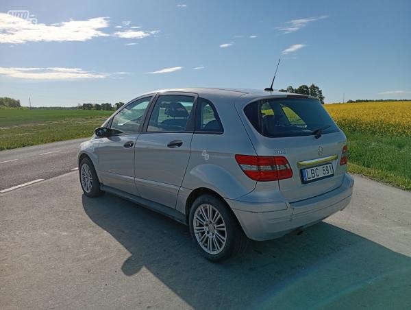 Mercedes-Benz B 180 2006 in Vilnius, with an engine capacity of 2.00 L and mileage of 273 thousand km for 1800 €, photo 4 on AUTOMOTO.COM.LV