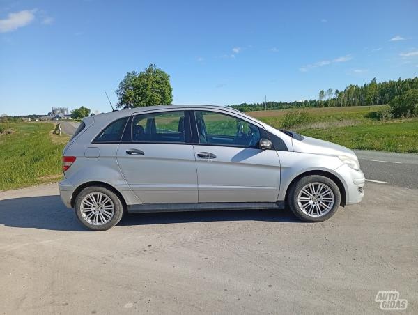 Mercedes-Benz B 180 2006 in Vilnius, with an engine capacity of 2.00 L and mileage of 273 thousand km for 1800 €, photo 7 on AUTOMOTO.COM.LV