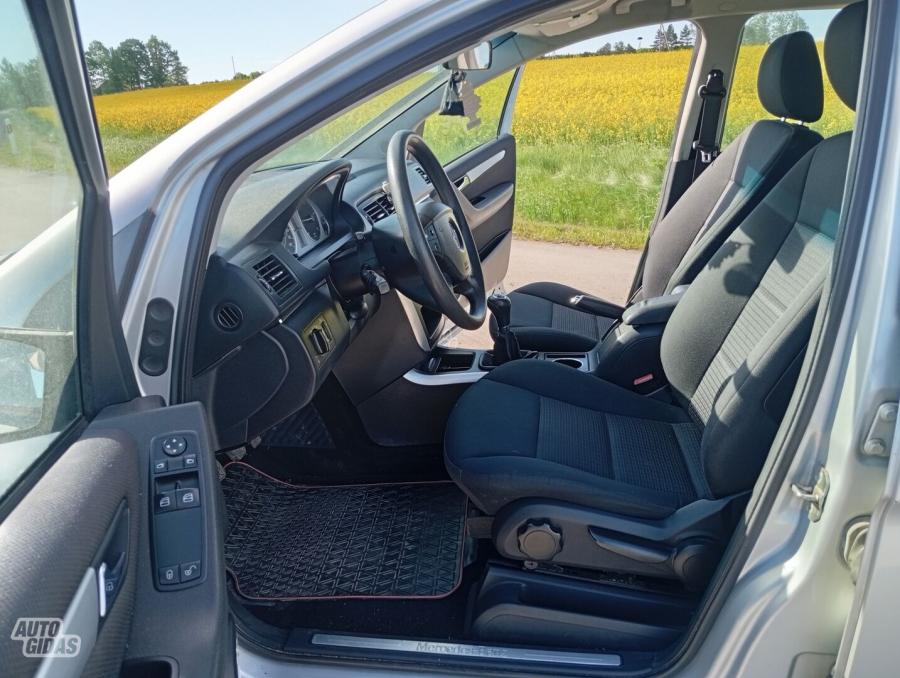 Mercedes-Benz B 180 2006 in Vilnius, with an engine capacity of 2.00 L and mileage of 273 thousand km for 1800 €, photo 11 on AUTOMOTO.COM.LV