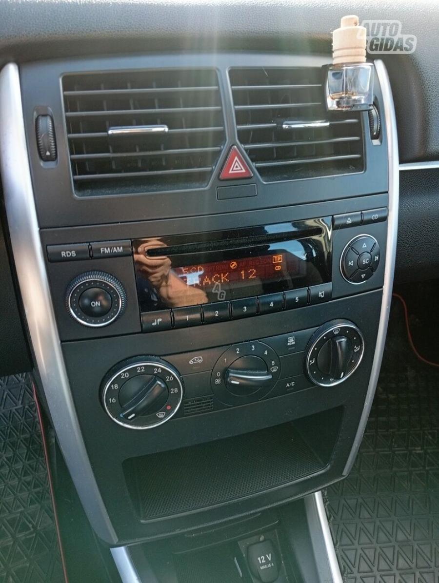 Mercedes-Benz B 180 2006 in Vilnius, with an engine capacity of 2.00 L and mileage of 273 thousand km for 1800 €, photo 19 on AUTOMOTO.COM.LV