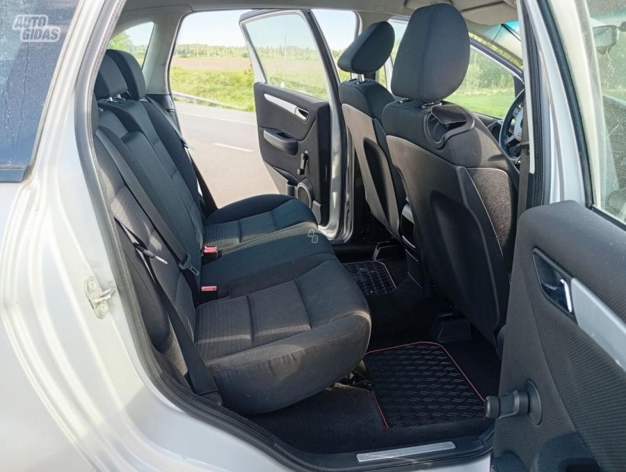 Mercedes-Benz B 180 2006 Viļņa, ar dzinēja tilpumu 2.00 L un nobraukumu 273 tūkst. km par 1750 €, foto 12 vietnē AUTOMOTO.COM.LV