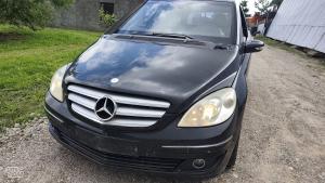Mercedes-Benz B 180 2006 in Marijampole, with an engine capacity of 2.00 L and mileage of 250 thousand km for 400 €, photo 3 on AUTOMOTO.COM.LV