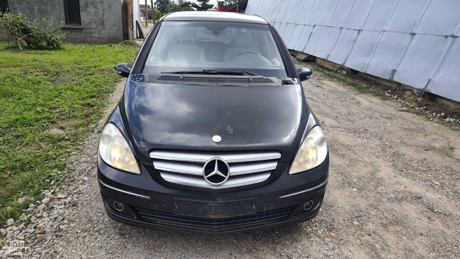 Mercedes-Benz B 180 2006 in Marijampole, with an engine capacity of 2.00 L and mileage of 250 thousand km for 400 €, photo 4 on AUTOMOTO.COM.LV