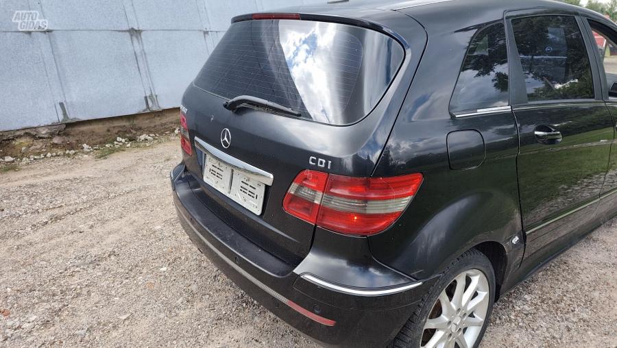 Mercedes-Benz B 180 2006 in Marijampole, with an engine capacity of 2.00 L and mileage of 250 thousand km for 400 €, photo 8 on AUTOMOTO.COM.LV