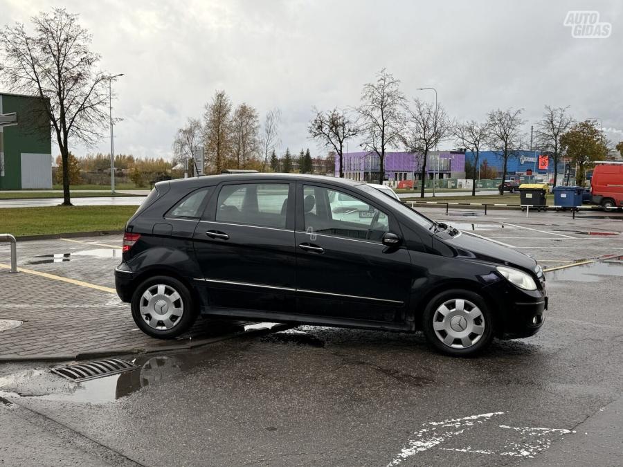 Mercedes-Benz B 180 2007 Šauļi, ar dzinēja tilpumu 2.00 L un nobraukumu 295 tūkst. km par 1550 €, foto 3 vietnē AUTOMOTO.COM.LV