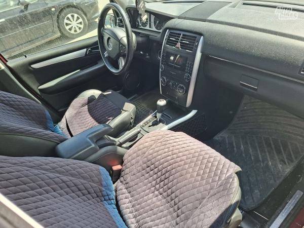 Mercedes-Benz B 180 2007 in Vilnius, with an engine capacity of 2.00 L and mileage of 255 thousand km for 1050 €, photo 2 on AUTOMOTO.COM.LV