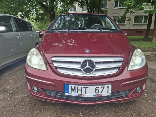 Mercedes-Benz B 180 2007 in Vilnius, with an engine capacity of 2.00 L and mileage of 255 thousand km for 999 €, photo 3 on AUTOMOTO.COM.LV
