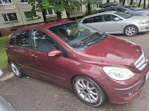 Mercedes-Benz B 180 2007 in Vilnius, with an engine capacity of 2.00 L and mileage of 257 thousand km for 999 €, photo 7 on AUTOMOTO.COM.LV