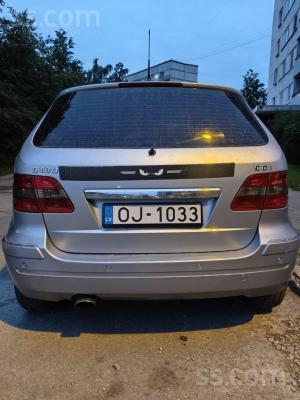 Mercedes-Benz B 180 2007 Rīga, ar dzinēja tilpumu 2.00 L un nobraukumu 296 tūkst. km par 1399 €, foto 4 vietnē AUTOMOTO.COM.LV