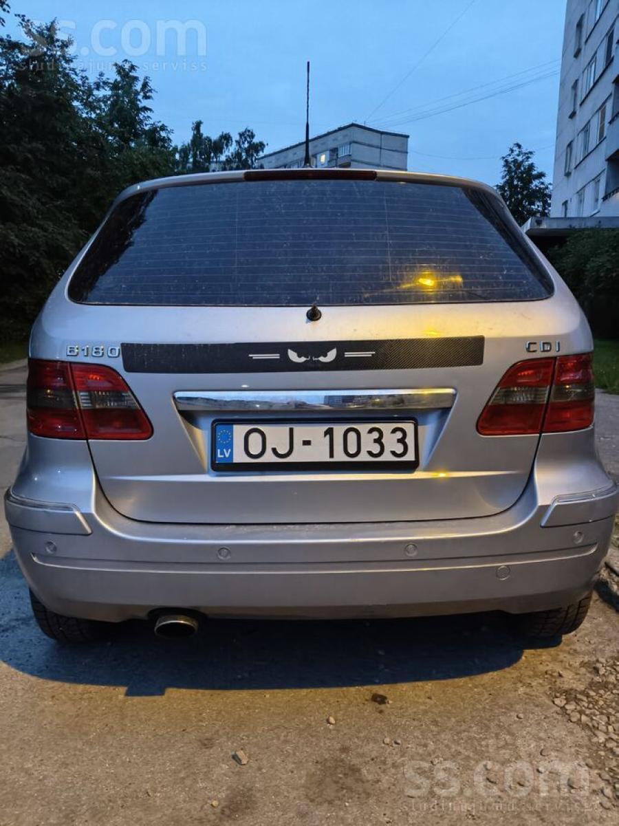 Mercedes-Benz B 180 2007 Rīga, ar dzinēja tilpumu 2.00 L un nobraukumu 296 tūkst. km par 1399 €, foto 4 vietnē AUTOMOTO.COM.LV