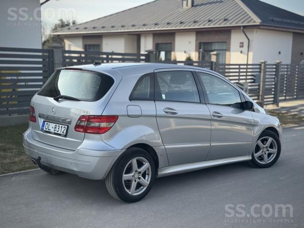 Mercedes-Benz B 180 2008 in Jelgava, with an engine capacity of 2.00 L and mileage of 231 thousand km for 3990 €, photo 5 on AUTOMOTO.COM.LV