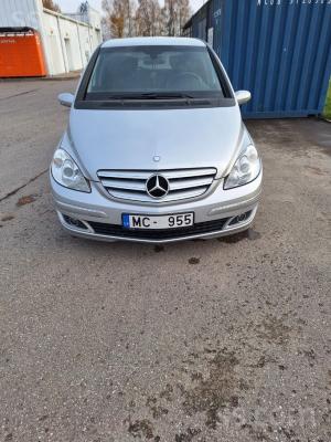 Mercedes-Benz B 180 2008 in Riga, with an engine capacity of 2.00 L and mileage of 294 thousand km for 3000 €, photo  on AUTOMOTO.COM.LV