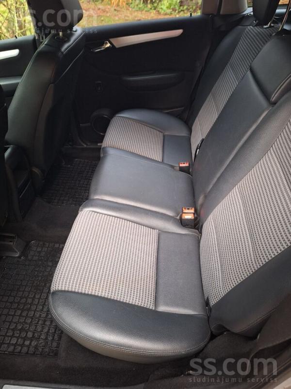 Mercedes-Benz B 180 2008 in Riga, with an engine capacity of 2.00 L and mileage of 294 thousand km for 3000 €, photo 5 on AUTOMOTO.COM.LV