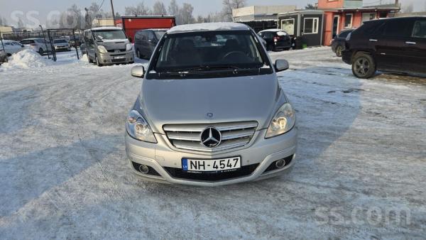 Mercedes-Benz B 180 2009 Rīga, ar dzinēja tilpumu 2.00 L un nobraukumu 0 tūkst. km par 2490 €, foto 2 vietnē AUTOMOTO.COM.LV