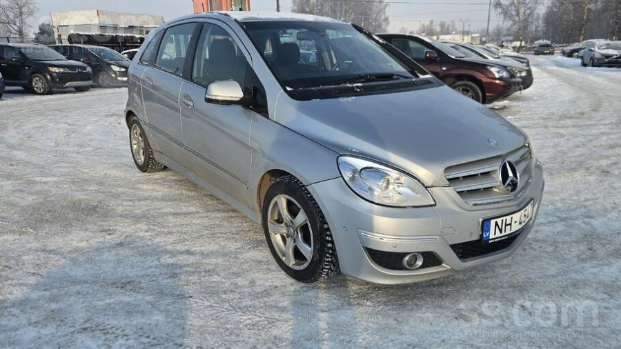 Mercedes-Benz B 180 2009 Rīga, ar dzinēja tilpumu 2.00 L un nobraukumu 0 tūkst. km par 2490 €, foto 3 vietnē AUTOMOTO.COM.LV