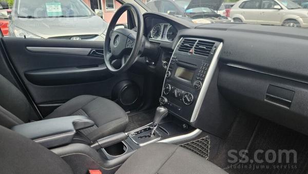 Мерседес Б 180 2009 в Рига, объемом двигателя 2.00 л и пробегом 0 тыс. км за 2550 €, фото 6 на AUTOMOTO.COM.LV