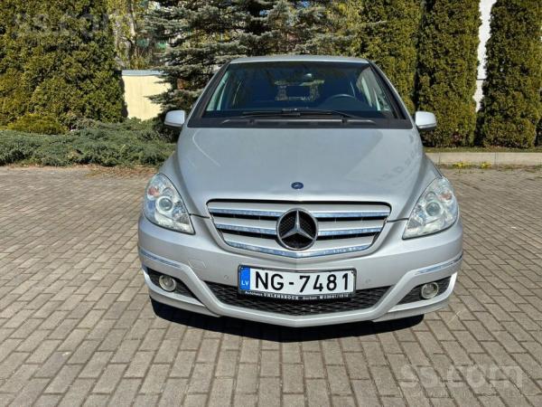 Mercedes-Benz B 180 2009 Rīga, ar dzinēja tilpumu 2.00 L un nobraukumu 214 tūkst. km par 3500 €, foto 2 vietnē AUTOMOTO.COM.LV