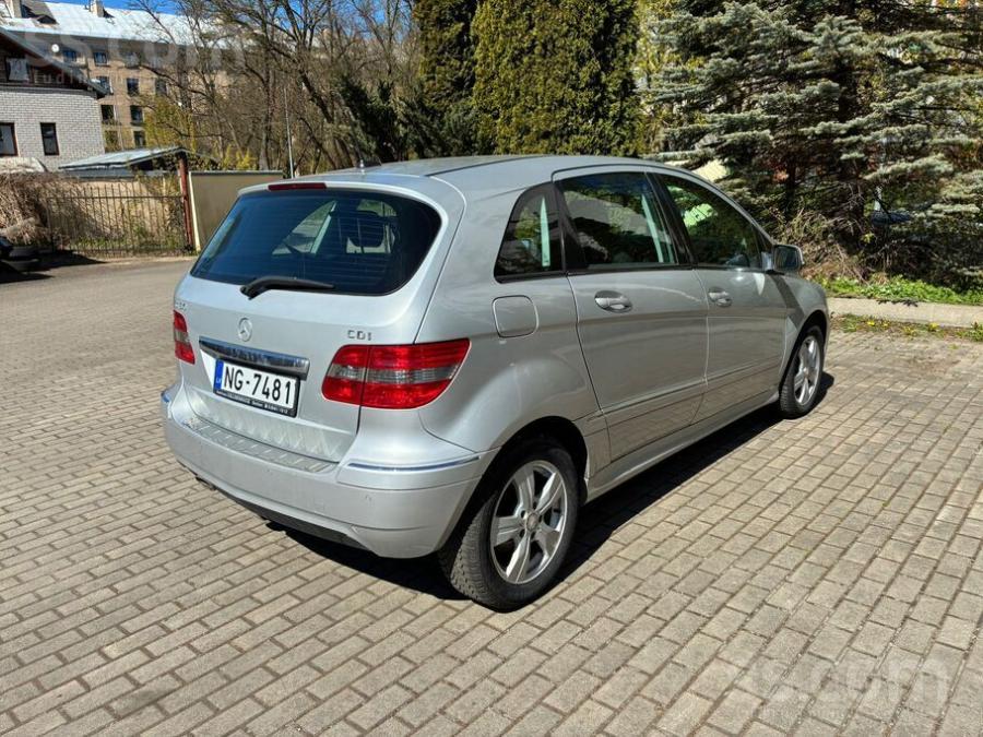 Mercedes-Benz B 180 2009 Rīga, ar dzinēja tilpumu 2.00 L un nobraukumu 214 tūkst. km par 3500 €, foto 5 vietnē AUTOMOTO.COM.LV
