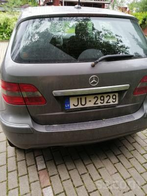 Mercedes-Benz B 180 2010 in Jurmala, with an engine capacity of 2.00 L and mileage of 277 thousand km for 3500 €, photo 5 on AUTOMOTO.COM.LV