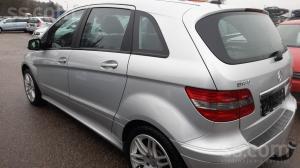 Mercedes-Benz B 180 2010 in Riga, with an engine capacity of 1.70 L and mileage of 168 thousand km for 5500 €, photo 5 on AUTOMOTO.COM.LV